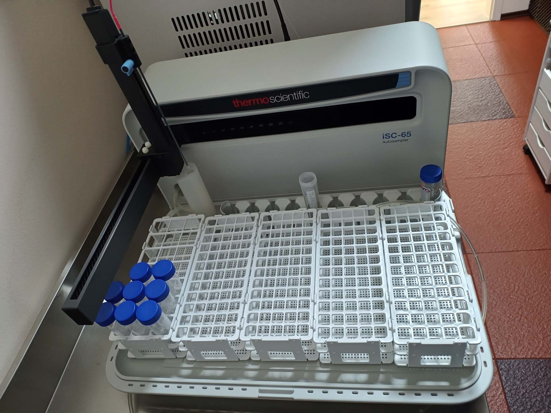 THERMO ELECTRON / THERMO FISHER SCIENTIFIC iCAP Pro X Duo Spectrometer ...