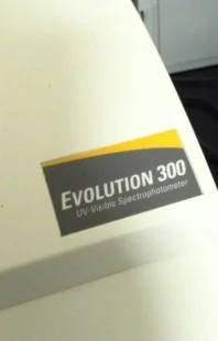 THERMO EVOLUTION 300 UV VIS 분광광도계 판매 가격 #9008064에 사용됨 > CAE에서 구매