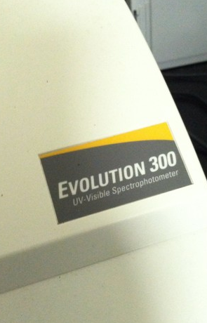 THERMO EVOLUTION 300 UV VIS 분광광도계 판매 가격 #9008064에 사용됨 > CAE에서 구매