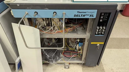 THERMO FINNIGAN Delta Plus XL Lab Equipment used for sale price ...