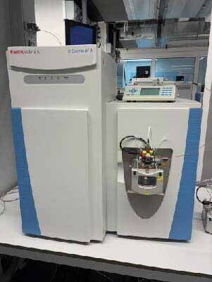 THERMO FISHER SCIENTIFIC Q Exactive HF-X Spectrometer used for sale ...