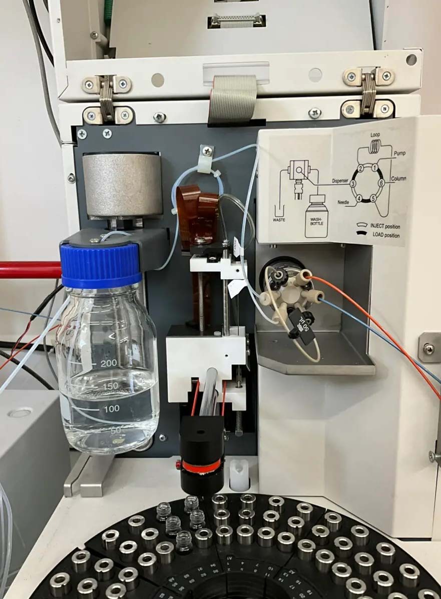 THERMO SCIENTIFIC / DIONEX HPLC System Spectrophotometer used for sale ...