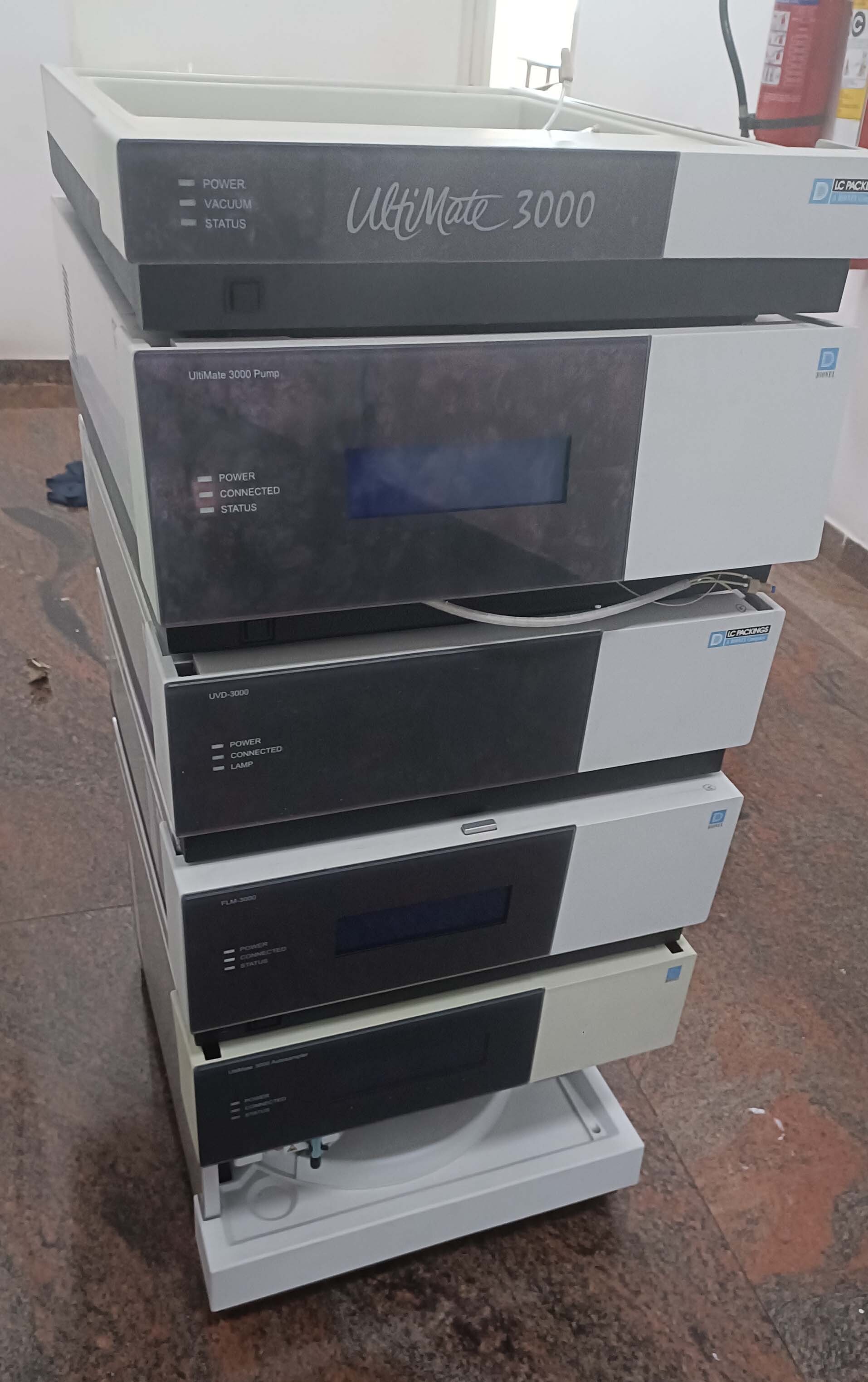 THERMO SCIENTIFIC / DIONEX Ultimate 3000 분광광도계 판매 가격 #293767076에 사용됨 ...