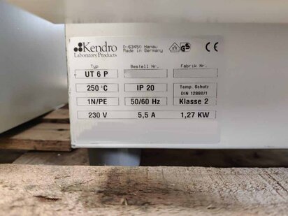 THERMO SCIENTIFIC / HERAEUS / KENDRO UT6P Oven / Furnace used for sale ...