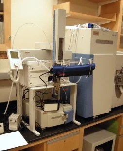 THERMO SCIENTIFIC Exactive Spectrometer used for sale price #9176105 ...