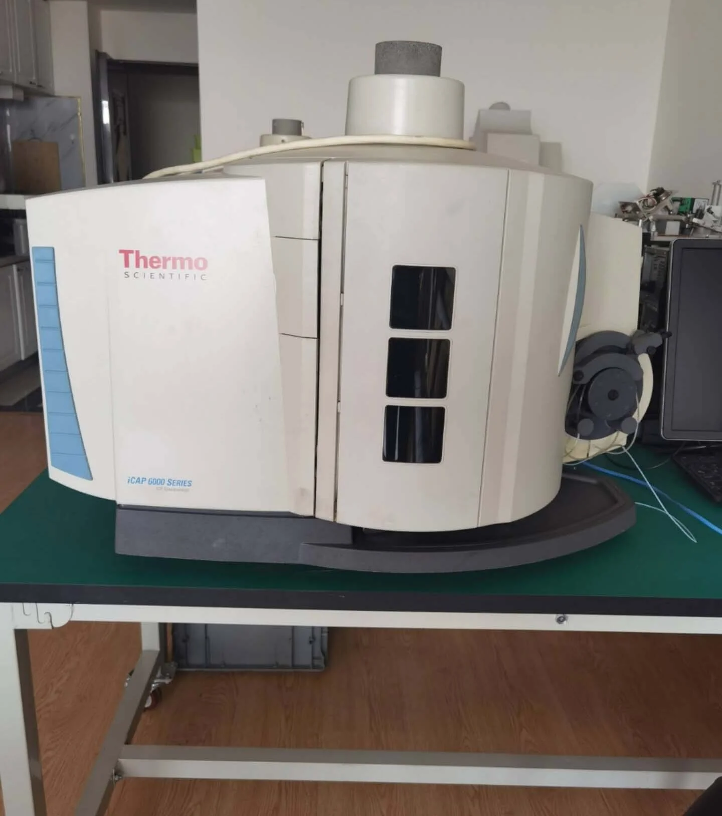THERMO SCIENTIFIC iCAP 6300 Spectrometer used for sale price #9301855 ...