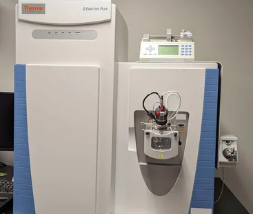 THERMO SCIENTIFIC Q Exactive Plus Spectrometer used for sale price ...