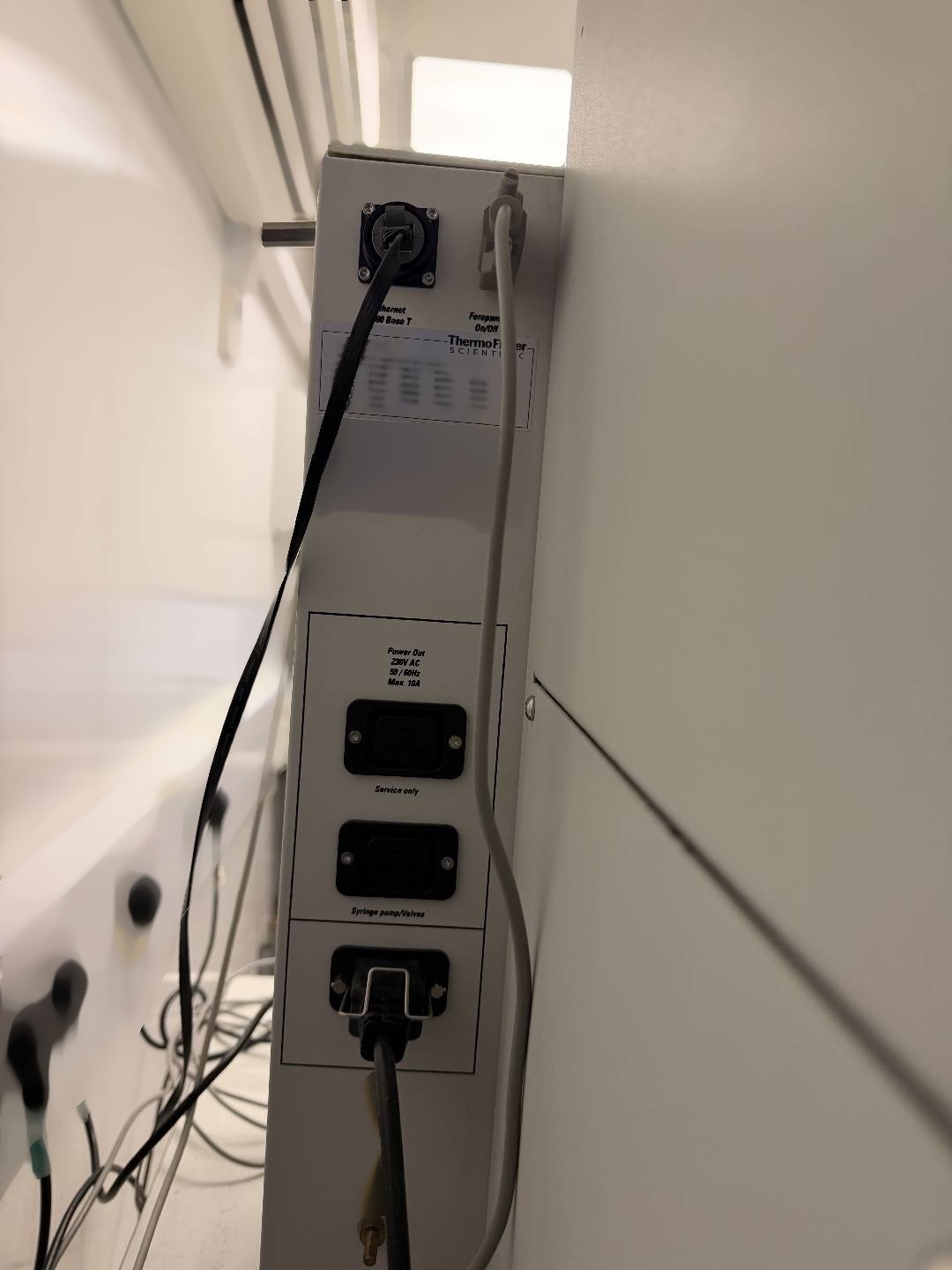 THERMO SCIENTIFIC Q Exactive Spectrometer used for sale price #293814323 > buy from CAE