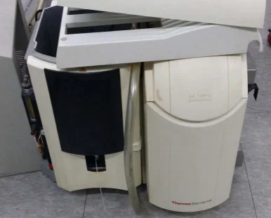 THERMO SCIENTIFIC Solaar S Series AAS Spectrometer used for sale price ...