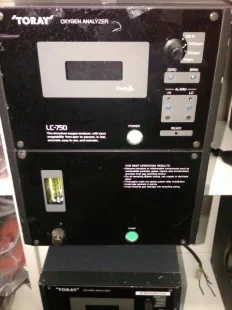 TORAY LC-750 실험실 장비 & 액세서리 판매 가격 #58405에 사용됨 > CAE에서 구매