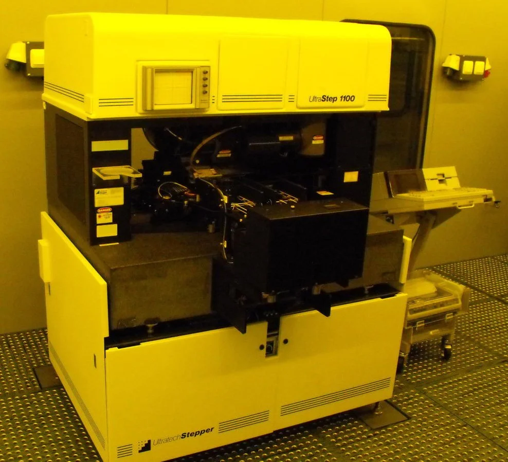 ULTRATECH 1100 스테퍼 판매 가격 #9151421에 사용됨 > CAE에서 구매