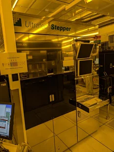 ULTRATECH Saturn Spectrum 3 Stepper used for sale price #293749306, 2001 > buy from CAE