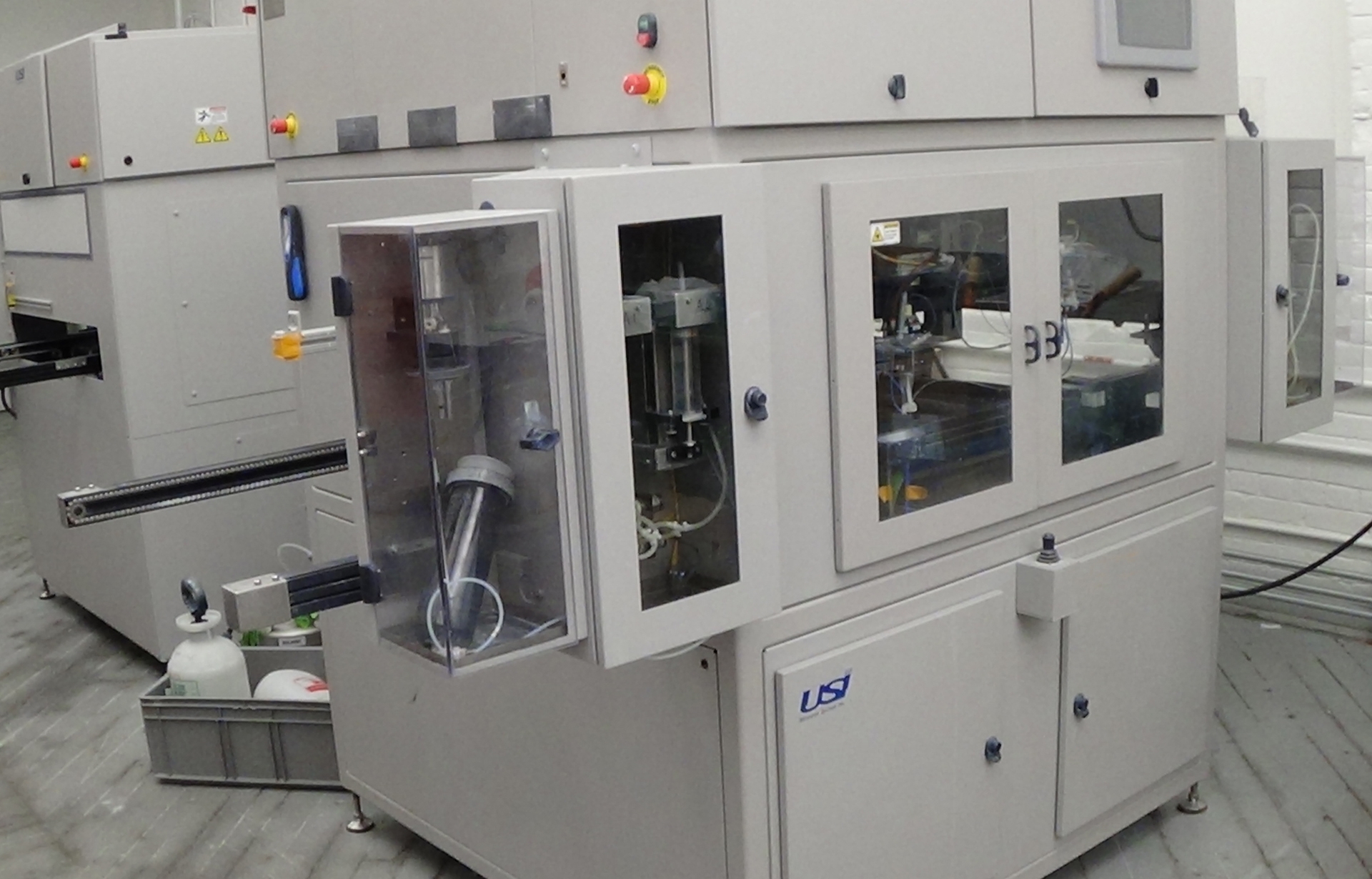 ULTRON SYSTEMS INC / USI MAX 800 Photoresist used for sale price ...