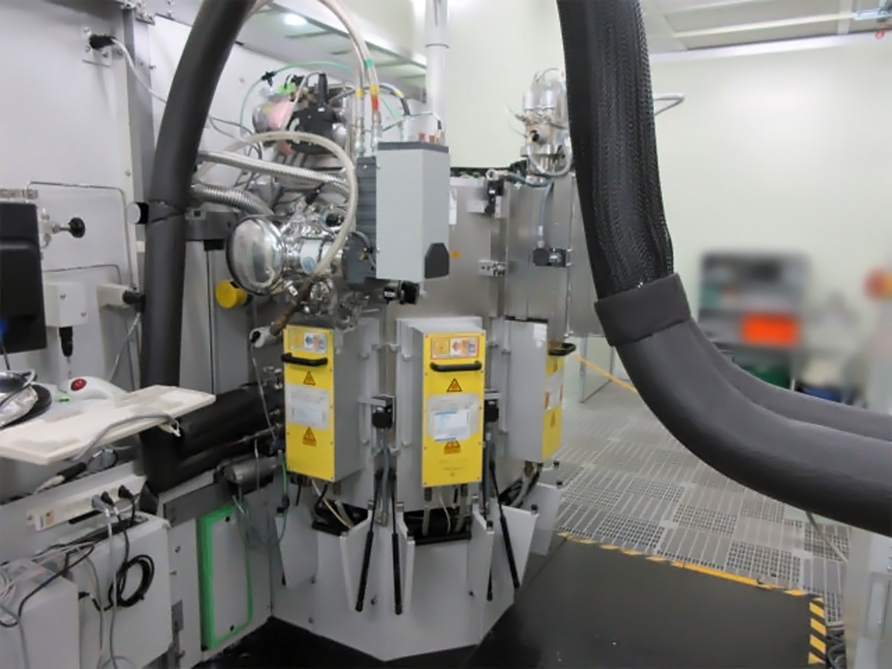 UNAXIS / BALZERS LLS EVO used for sale price #9254147 > buy from CAE