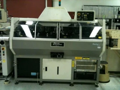 UNIVERSAL 6360E 판매 가격 #158813, 1996에 사용됨 > CAE에서 구매