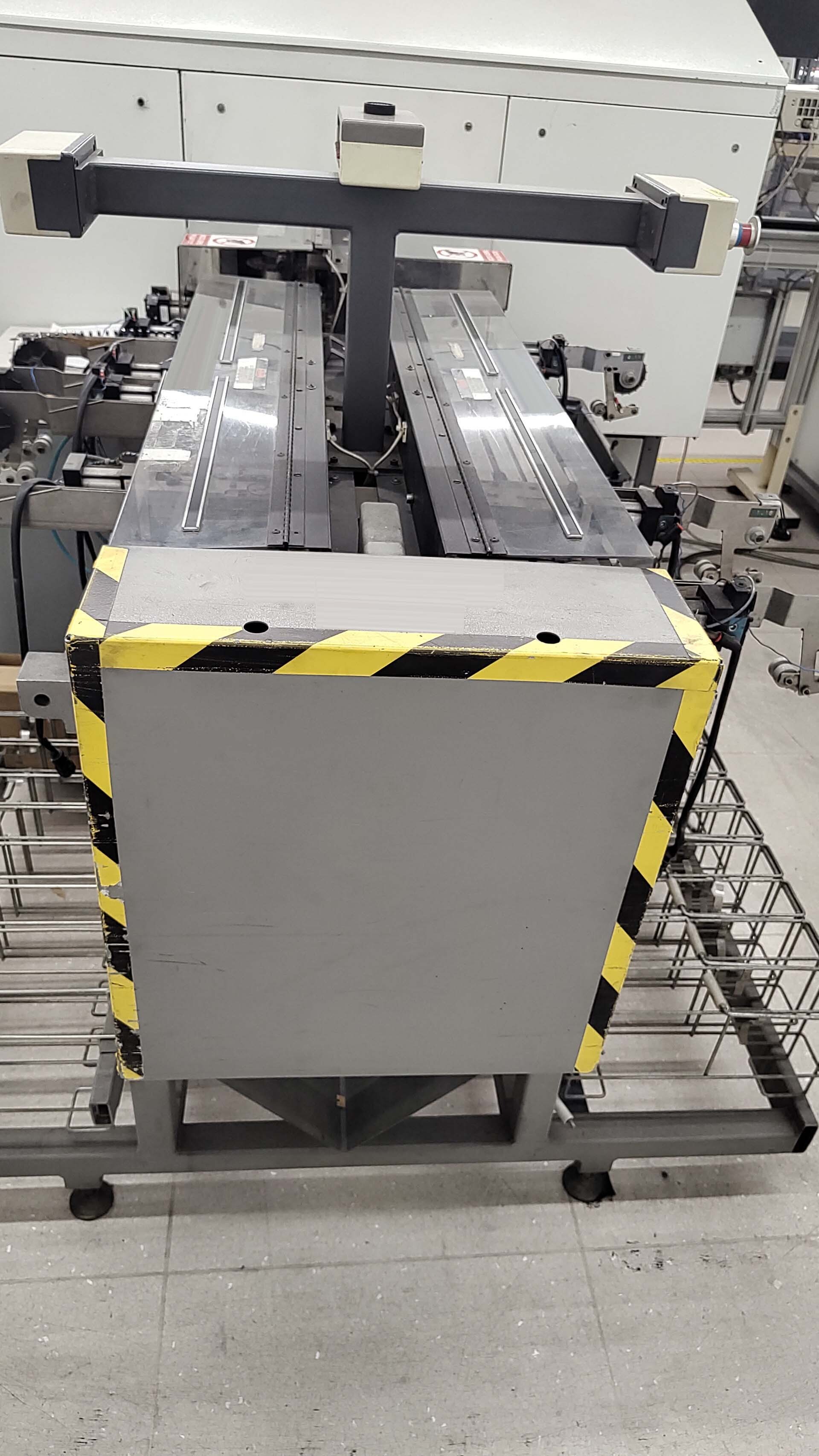 UNIVERSAL Axial inserter 판매 가격 #293794579에 사용됨 > CAE에서 구매