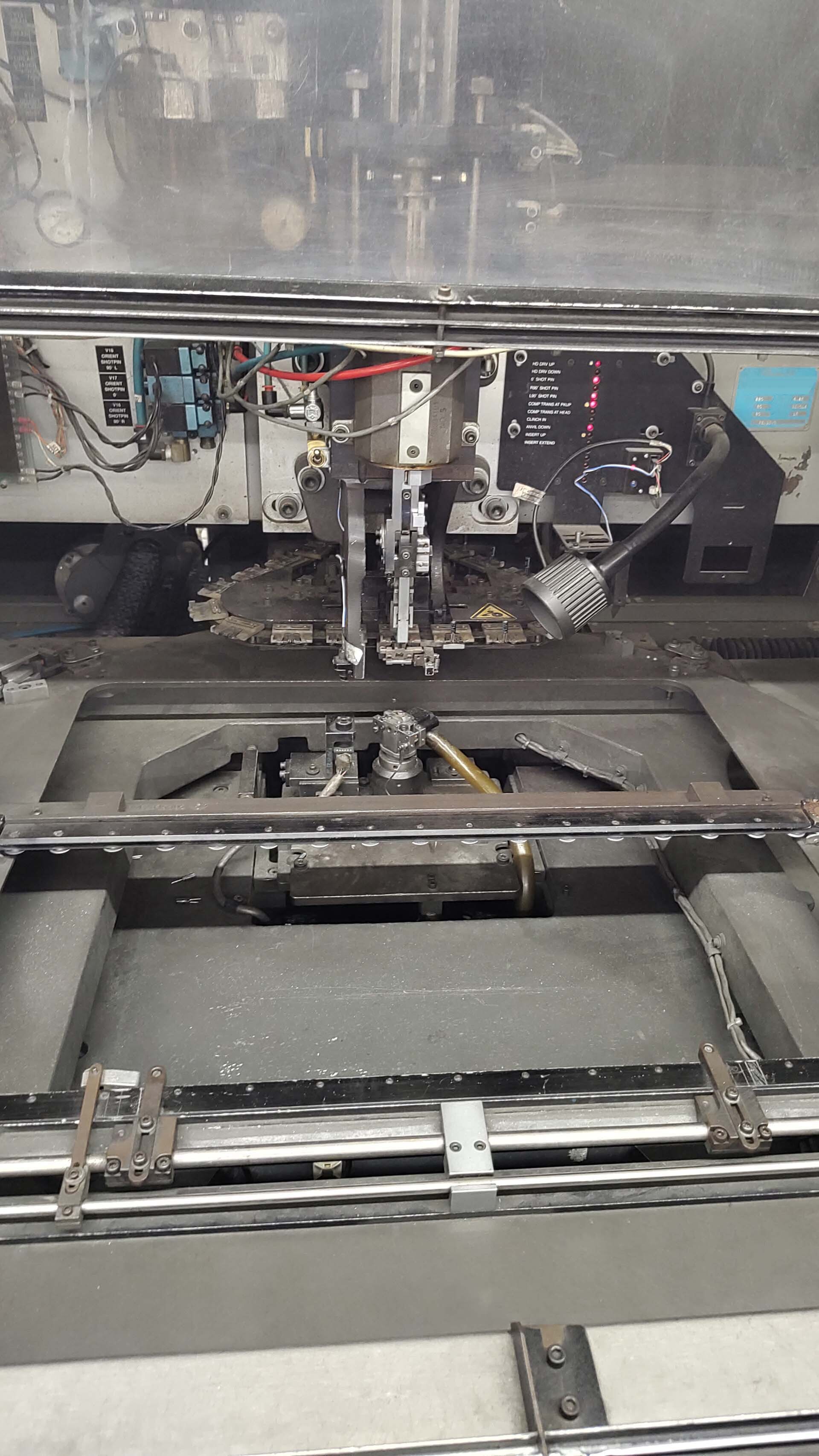 UNIVERSAL Axial inserter 판매 가격 #293794582에 사용됨 > CAE에서 구매