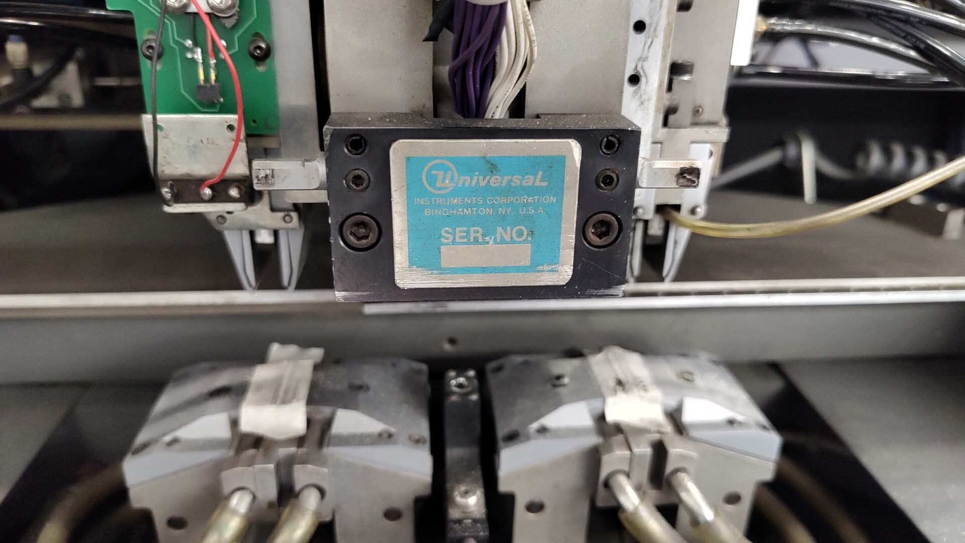 UNIVERSAL Axial inserter 판매 가격 #293794584에 사용됨 > CAE에서 구매