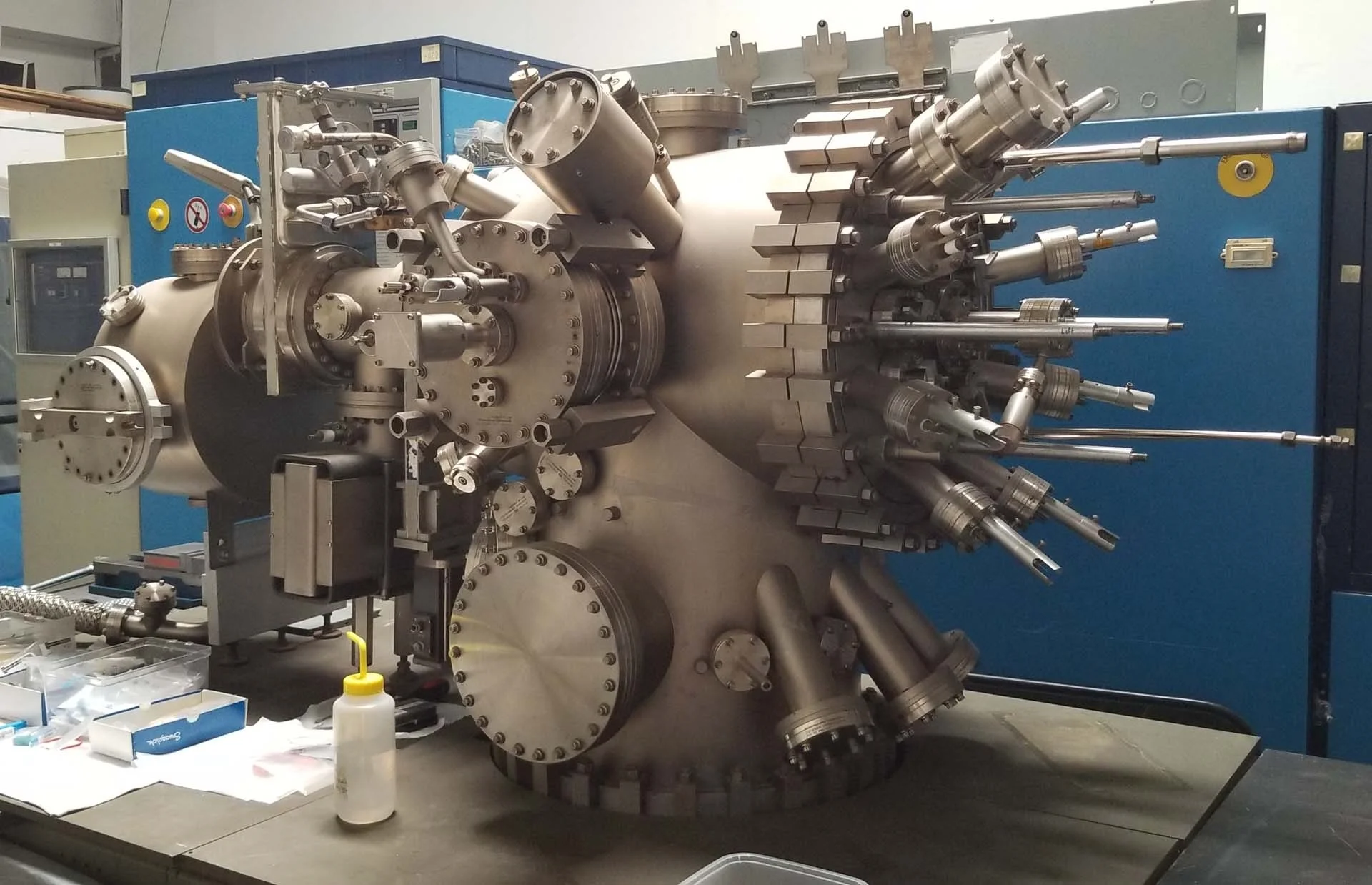 VEECO Gen II MBE System used for sale price #9194612 > buy from CAE