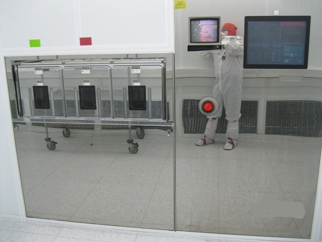VARIAN VIISion 80 Ion Implanter & Monitor used for sale price #9082284 ...