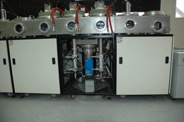 VARIAN XM 90 스퍼터링 시스템 판매 가격 #132899에 사용됨 > CAE에서 구매