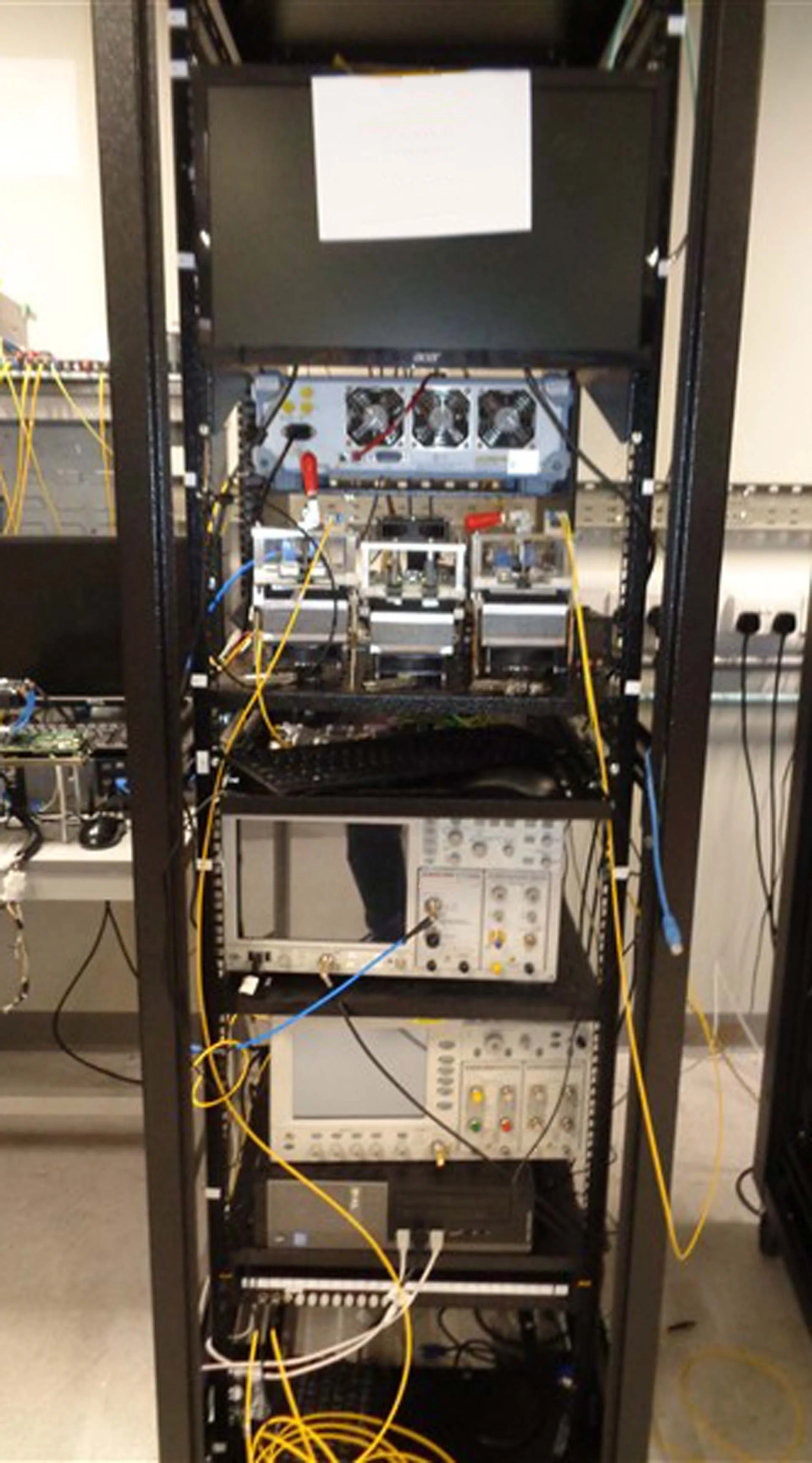 VARIOUS Lot of electronic test equipment 전자 테스트 장비 판매 가격 #9243895에 사용됨 ...