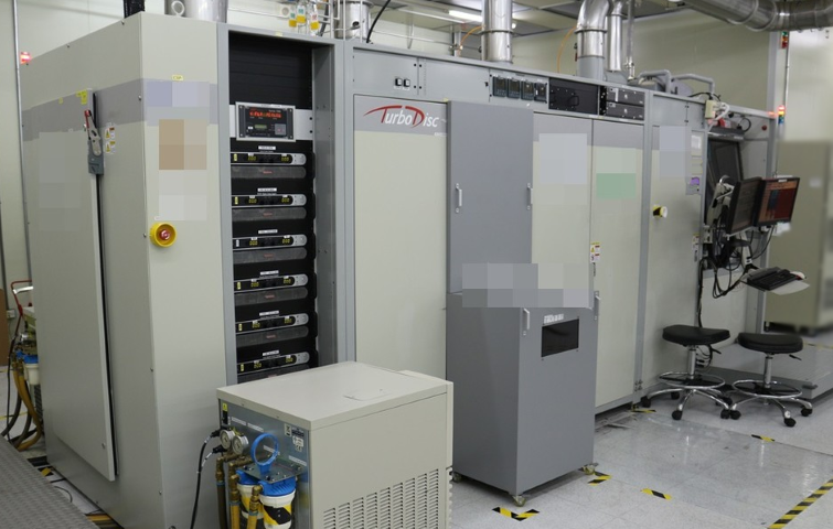 VEECO / EMCORE TurboDisc K465i Reactor used for sale price #9103495 ...