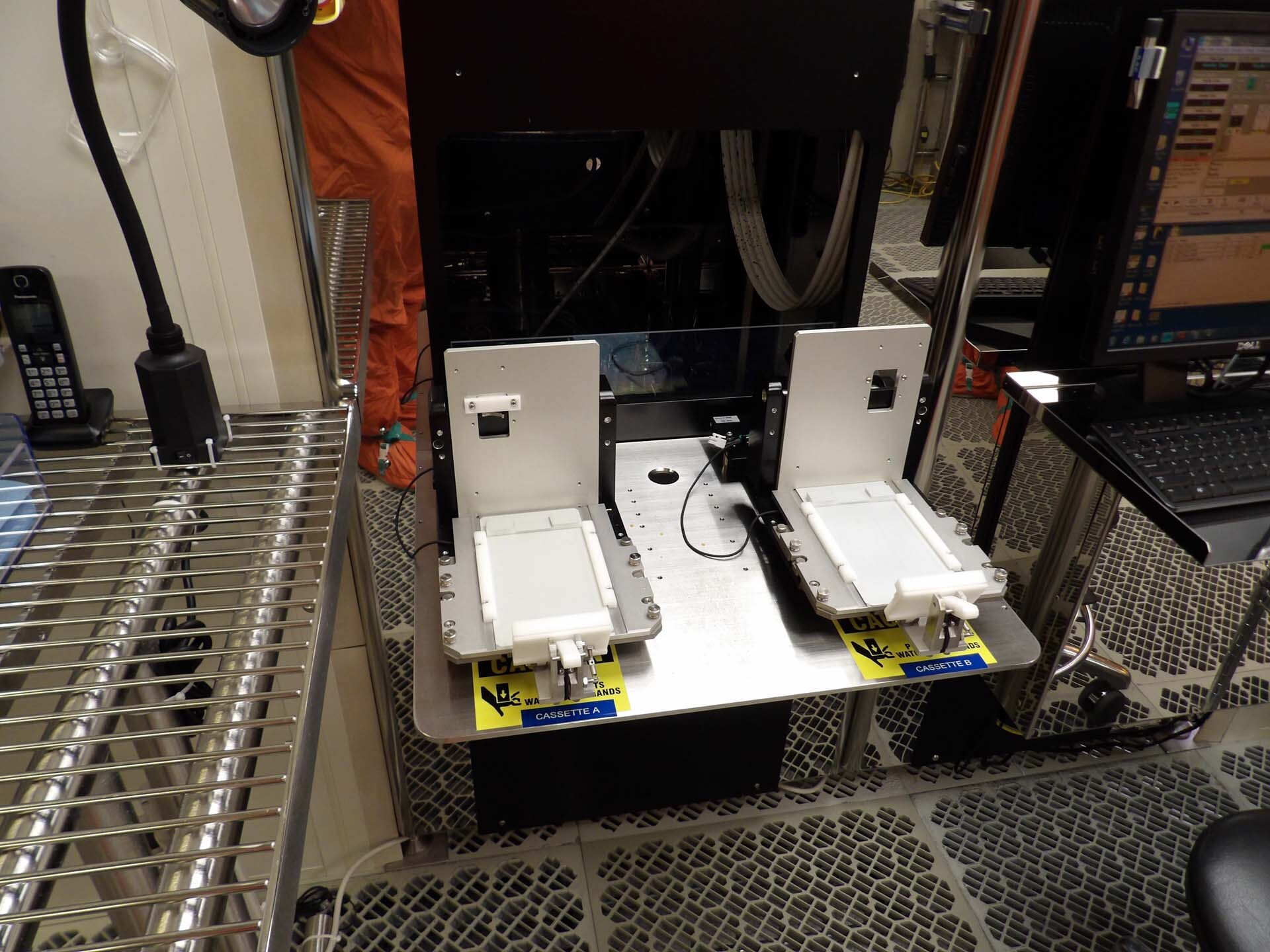 VEECO / SSEC M3303 Scrubber used for sale price #293651181, 2012 > buy ...