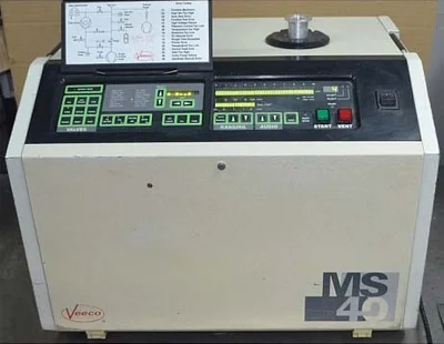VEECO MS 40 누출 감지기 판매 가격 #293775490에 사용됨 > CAE에서 구매