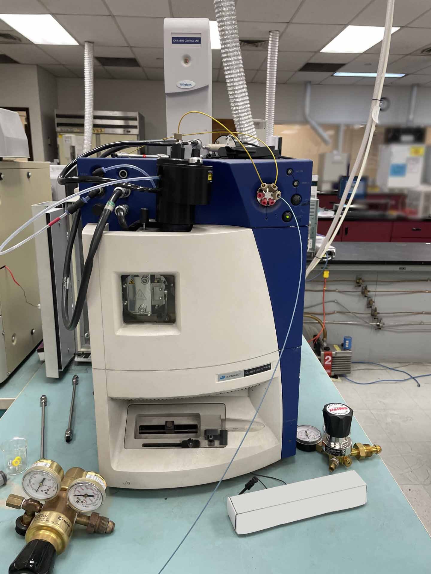 WATERS / MICROMASS Quattro Micro API Spectrometer used for sale price ...