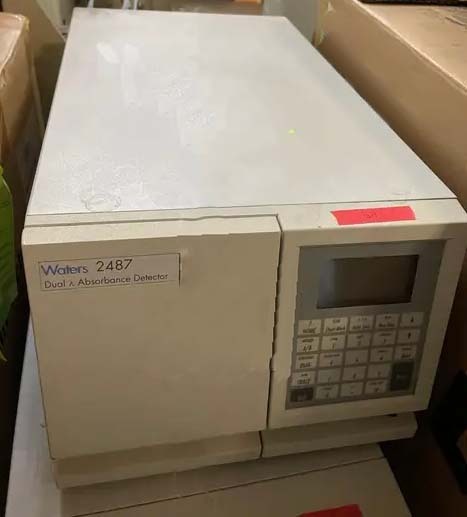 WATERS HPLC System 원자로 판매 가격 #293764477에 사용됨 > CAE에서 구매