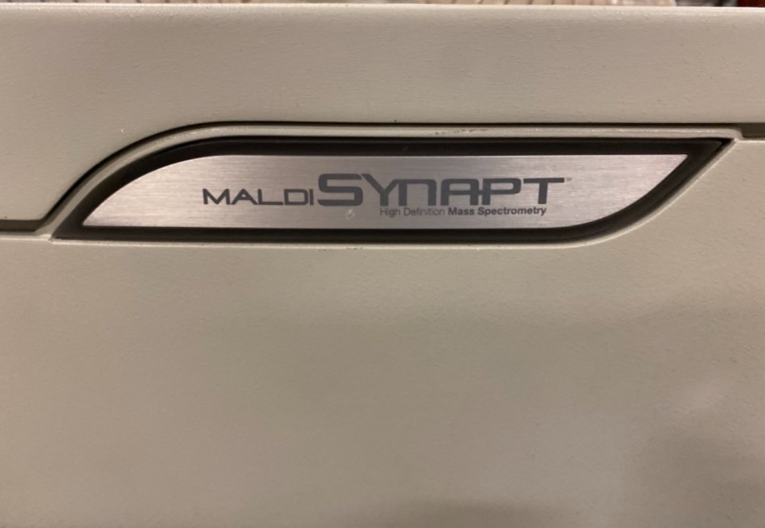 WATERS Synapt MALDI Spectrometer used for sale price #9400592, 2007 ...