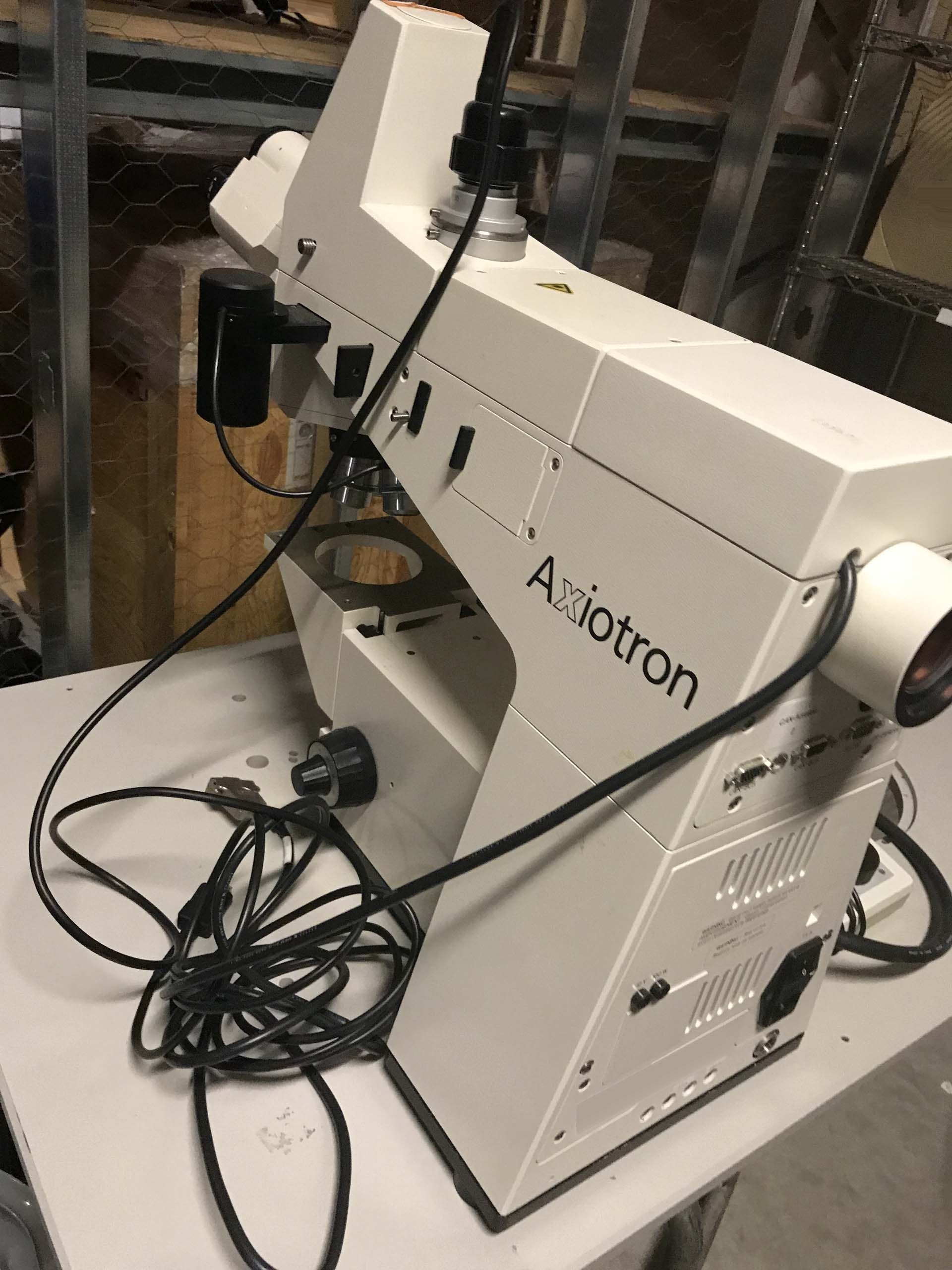 ZEISS Axiotron 현미경 판매 가격 #9228644에 사용됨 > CAE에서 구매