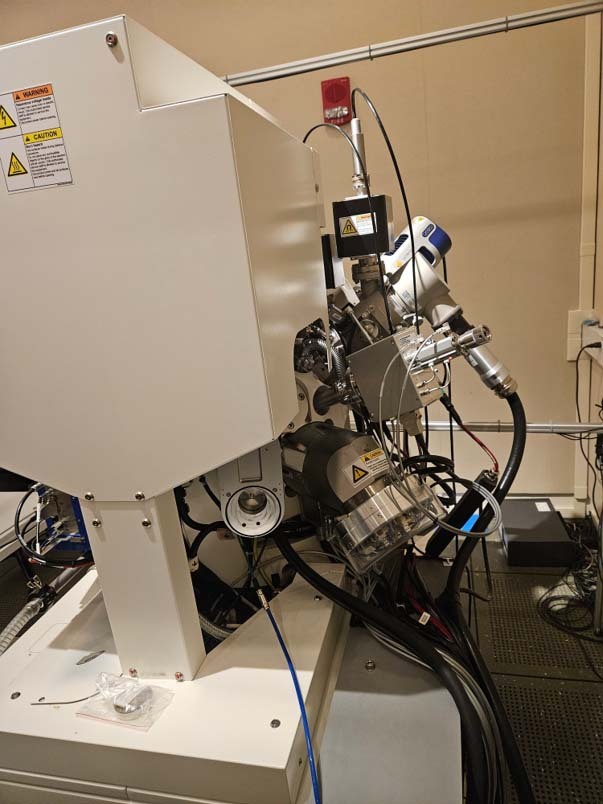 ZEISS Crossbeam 550 SEM 판매 가격 #293778639에 사용됨 > CAE에서 구매