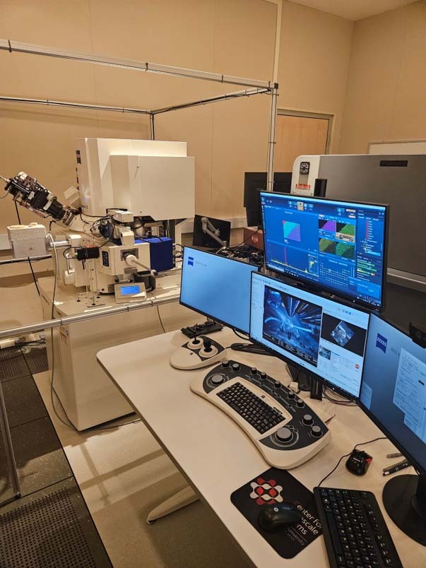 ZEISS Crossbeam 550 SEM 판매 가격 #293778639에 사용됨 > CAE에서 구매