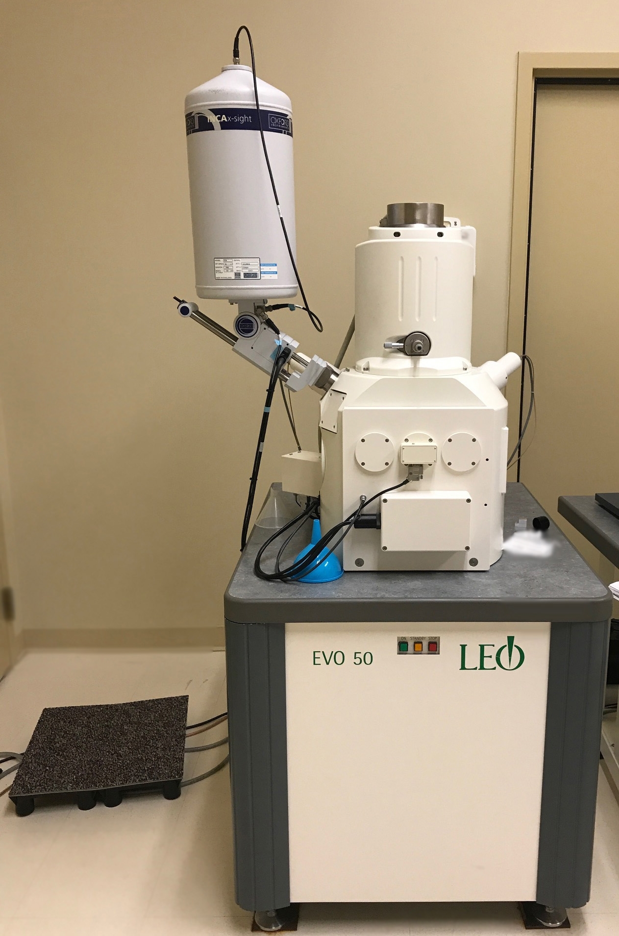 ZEISS EVO 50 SEM used for sale price #9194783, 2003 > buy from CAE