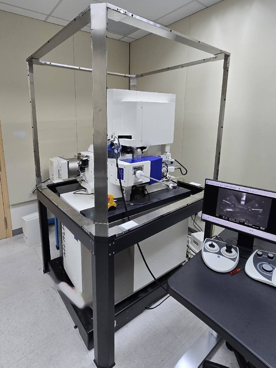 ZEISS Merlin SEM used for sale price #293819974 > buy from CAE